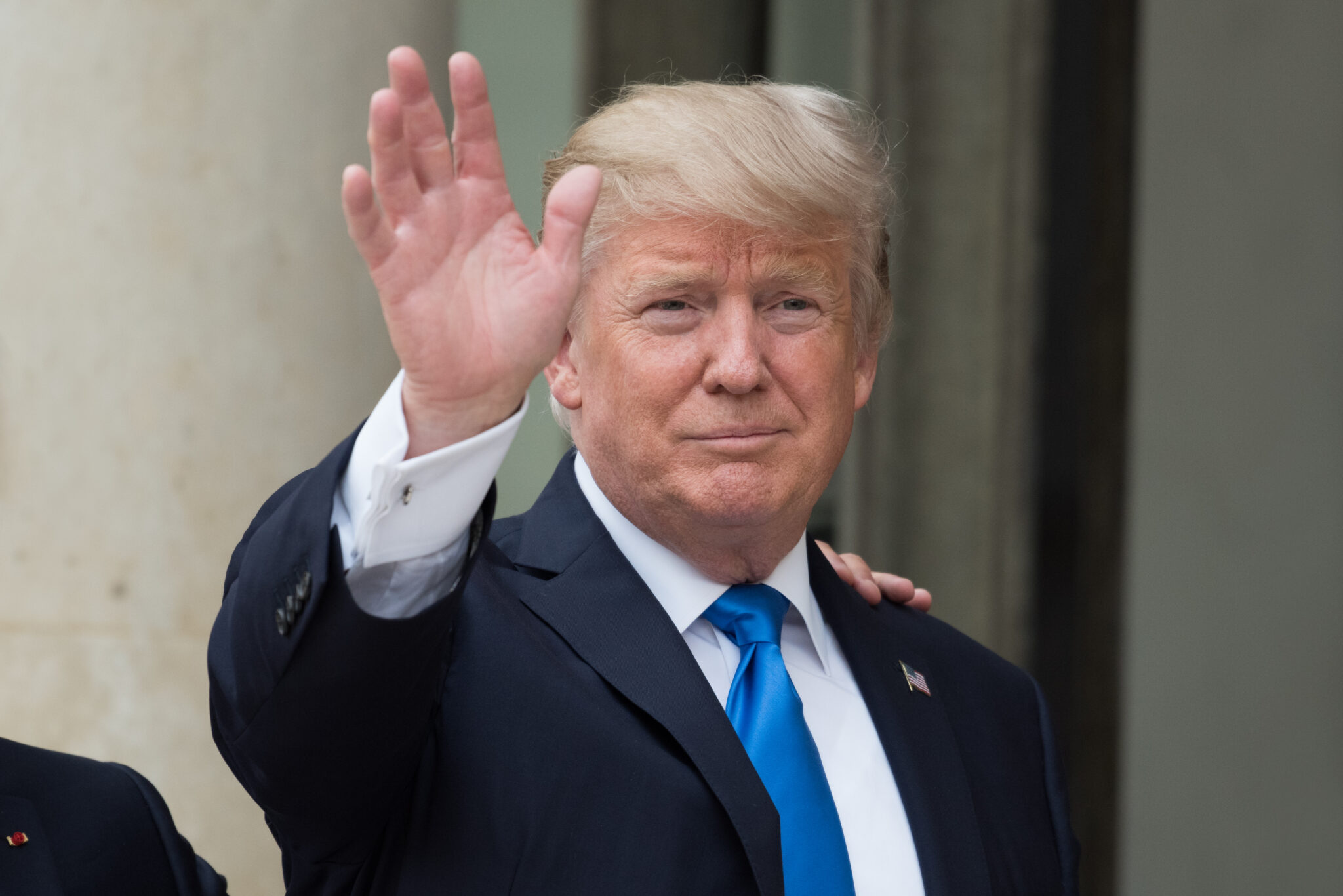 Trump orders protection for Christians facing discrimination nationwide ...
